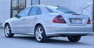 Pelēks Mercedes-Benz E 320 2004 Kauņa, ar dzinēja tilpumu 3.20 L un nobraukumu 277 tūkst. km par 2450 €, foto 9 vietnē AUTOMOTO.COM.LV