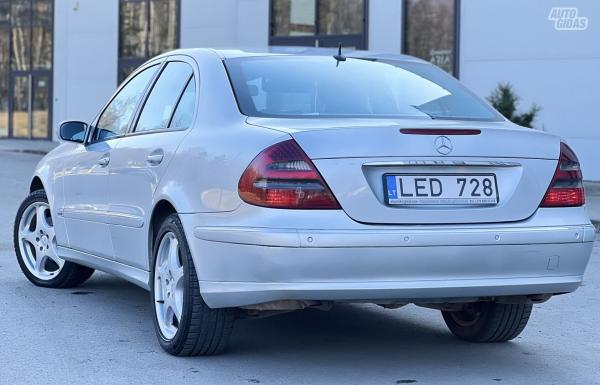 Pelēks Mercedes-Benz E 320 2004 Kauņa, ar dzinēja tilpumu 3.20 L un nobraukumu 277 tūkst. km par 2450 €, foto 10 vietnē AUTOMOTO.COM.LV