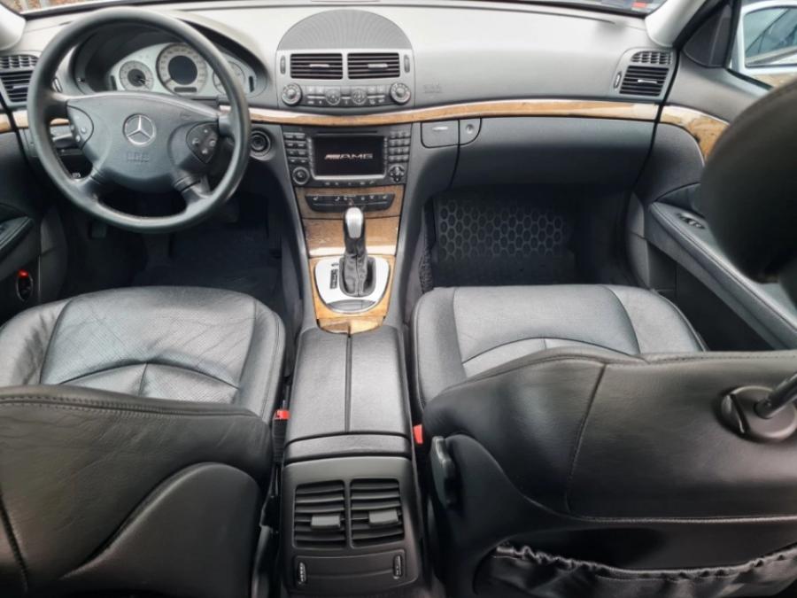 Pelēks Mercedes-Benz E 320 2004 Rīga, ar dzinēja tilpumu 3.20 L un nobraukumu 345 tūkst. km par 2950 €, foto 12 vietnē AUTOMOTO.COM.LV