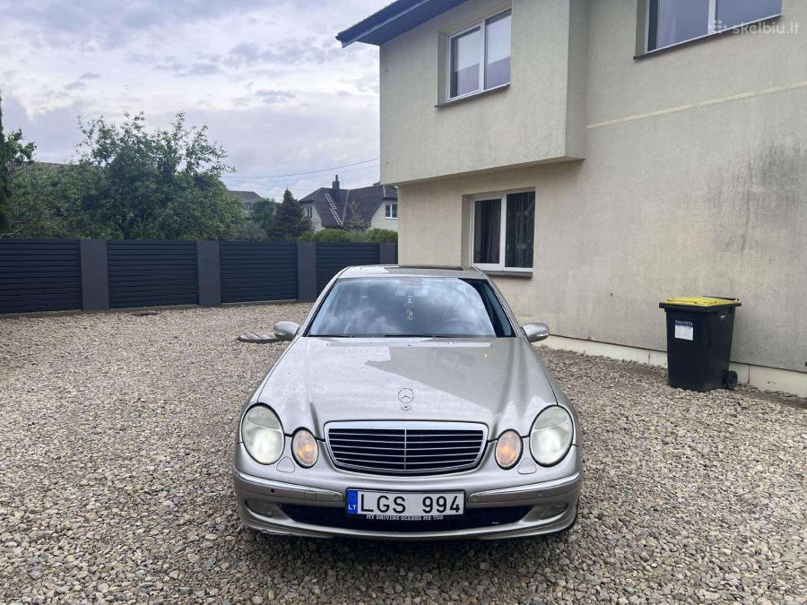 Grey Mercedes-Benz E 320 2004 in Mazeikiai, with an engine capacity of 3.20 L and mileage of 320 thousand km for 1500 €, photo 3 on AUTOMOTO.COM.LV