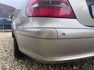 Grey Mercedes-Benz E 320 2004 in Mazeikiai, with an engine capacity of 3.20 L and mileage of 320 thousand km for 1500 €, photo 12 on AUTOMOTO.COM.LV