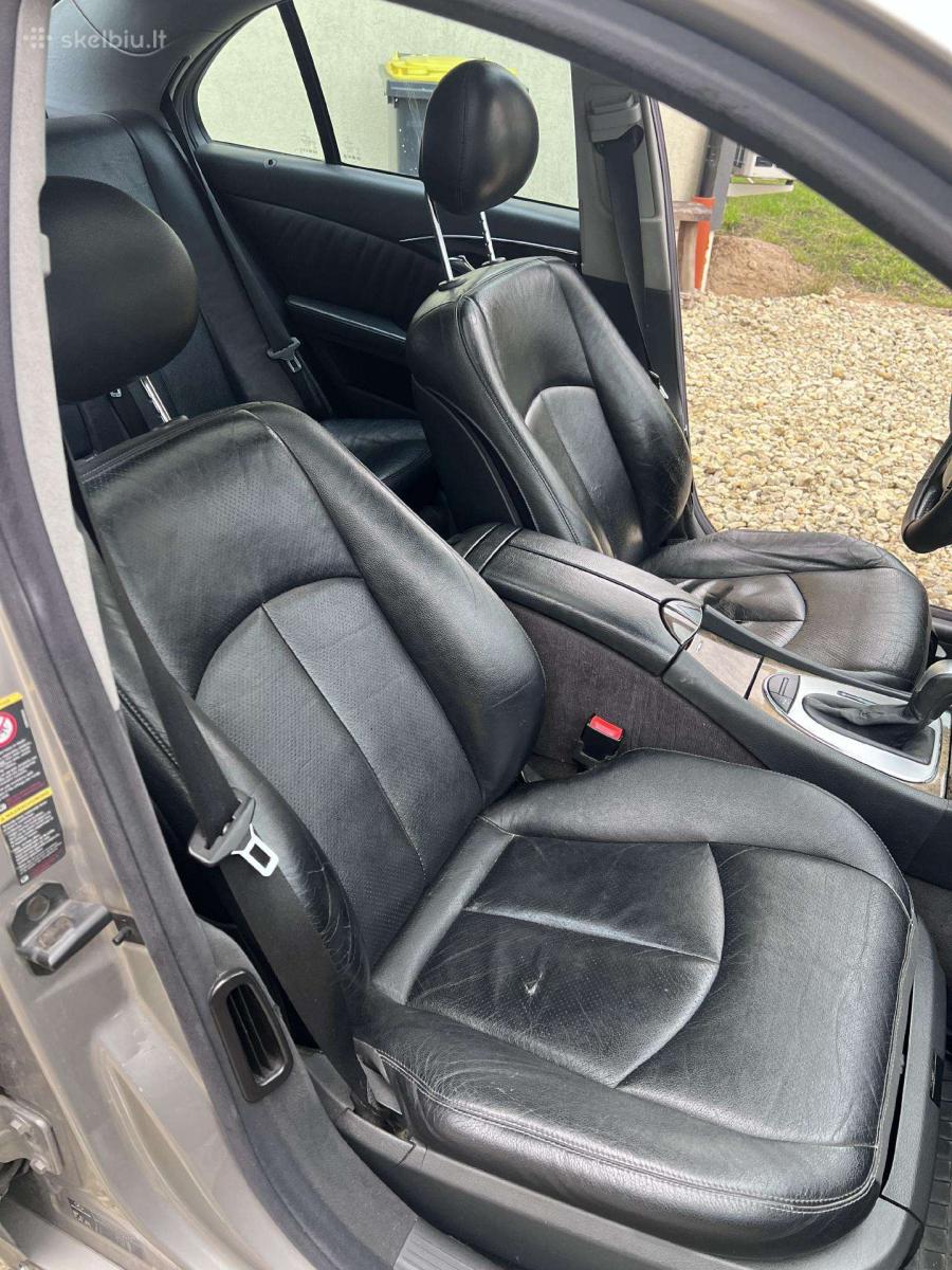 Grey Mercedes-Benz E 320 2004 in Mazeikiai, with an engine capacity of 3.20 L and mileage of 320 thousand km for 1500 €, photo 25 on AUTOMOTO.COM.LV
