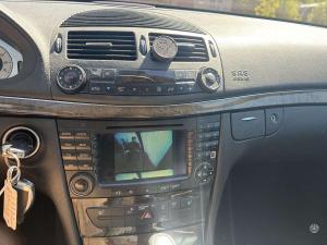 Grey Mercedes-Benz E 320 2004 in Vilnius, with an engine capacity of 3.20 L and mileage of 300 thousand km for 1500 €, photo 15 on AUTOMOTO.COM.LV