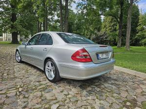 Pelēks Mercedes-Benz E 320 2004 Kauņa, ar dzinēja tilpumu 3.20 L un nobraukumu 322 tūkst. km par 4150 €, foto 10 vietnē AUTOMOTO.COM.LV