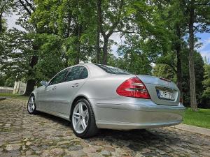 Pelēks Mercedes-Benz E 320 2004 Kauņa, ar dzinēja tilpumu 3.20 L un nobraukumu 322 tūkst. km par 4150 €, foto 11 vietnē AUTOMOTO.COM.LV