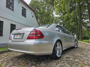 Pelēks Mercedes-Benz E 320 2004 Kauņa, ar dzinēja tilpumu 3.20 L un nobraukumu 322 tūkst. km par 4150 €, foto 12 vietnē AUTOMOTO.COM.LV