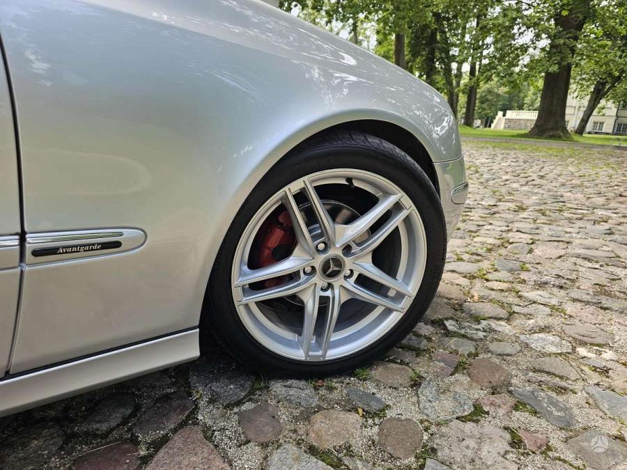 Pelēks Mercedes-Benz E 320 2004 Kauņa, ar dzinēja tilpumu 3.20 L un nobraukumu 322 tūkst. km par 4150 €, foto 15 vietnē AUTOMOTO.COM.LV