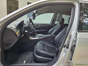 Pelēks Mercedes-Benz E 320 2004 Kauņa, ar dzinēja tilpumu 3.20 L un nobraukumu 322 tūkst. km par 4150 €, foto 28 vietnē AUTOMOTO.COM.LV