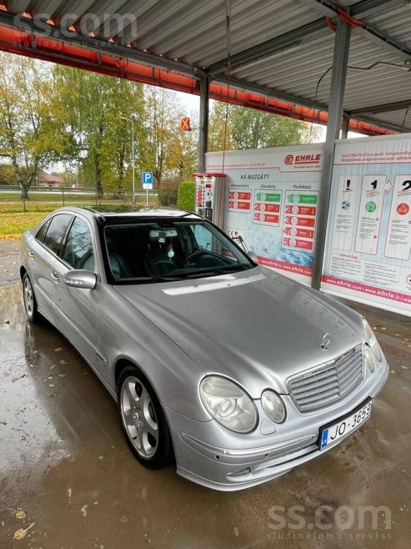 Grey Mercedes-Benz E 320 2004 in Ogre, with an engine capacity of 3.20 L and mileage of 390 thousand km for 2700 €, photo 3 on AUTOMOTO.COM.LV