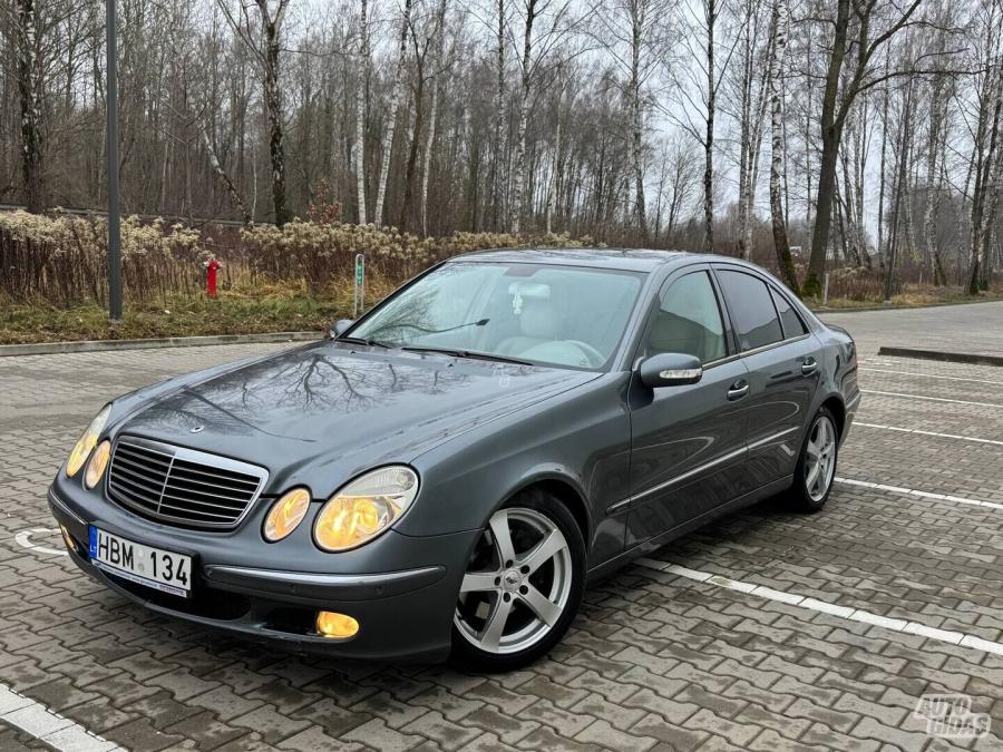 Grey Mercedes-Benz E 320 2005 in Kaunas, with an engine capacity of 3.20 L and mileage of 5 thousand km for 2350 €, photo 3 on AUTOMOTO.COM.LV