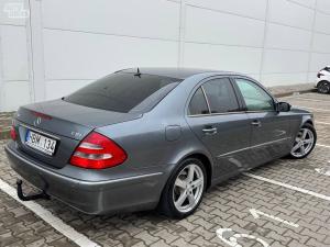 Grey Mercedes-Benz E 320 2005 in Kaunas, with an engine capacity of 3.20 L and mileage of 5 thousand km for 2350 €, photo 4 on AUTOMOTO.COM.LV