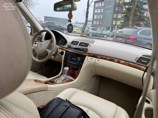 Pelēks Mercedes-Benz E 320 2005 Kauņa, ar dzinēja tilpumu 3.20 L un nobraukumu 563 tūkst. km par 2250 €, foto 10 vietnē AUTOMOTO.COM.LV