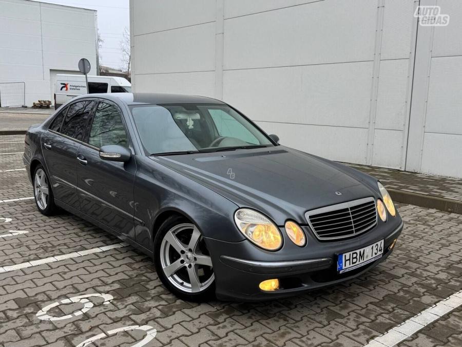 Pelēks Mercedes-Benz E 320 2005 Kauņa, ar dzinēja tilpumu 3.20 L un nobraukumu 563 tūkst. km par 2250 €, foto 22 vietnē AUTOMOTO.COM.LV