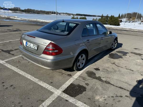 Pelēks Mercedes-Benz E 320 2005 Kupiškis, ar dzinēja tilpumu 3.20 L un nobraukumu 400 tūkst. km par 2700 €, foto 3 vietnē AUTOMOTO.COM.LV