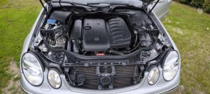 Pelēks Mercedes-Benz E 320 2005 Kauņa, ar dzinēja tilpumu 3.22 L un nobraukumu 347 tūkst. km par 3300 €, foto 12 vietnē AUTOMOTO.COM.LV