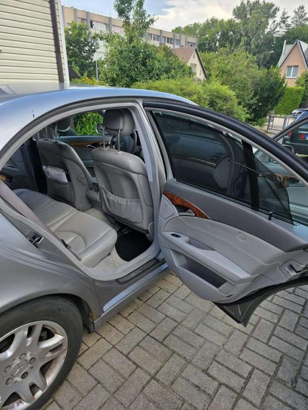 Pelēks Mercedes-Benz E 320 2005 Marijampole, ar dzinēja tilpumu 3.20 L un nobraukumu 162 tūkst. km par 2800 €, foto 8 vietnē AUTOMOTO.COM.LV