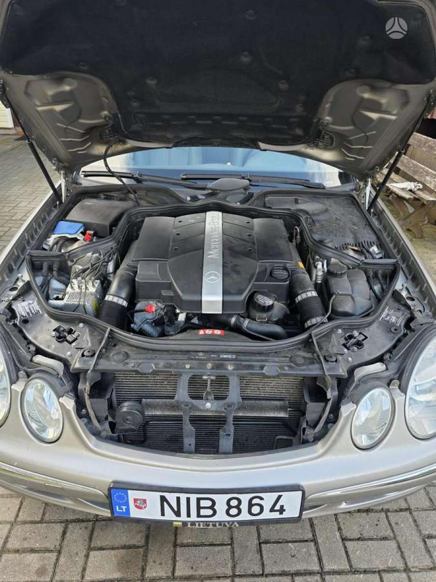 Grey Mercedes-Benz E 320 2005 in Marijampole, with an engine capacity of 3.20 L and mileage of 162 thousand km for 2800 €, photo 10 on AUTOMOTO.COM.LV