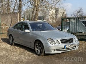 Pelēks Mercedes-Benz E 320 2006 Rīga, ar dzinēja tilpumu 3.00 L un nobraukumu 360 tūkst. km par 1500 €, foto 4 vietnē AUTOMOTO.COM.LV