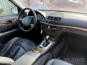 Pelēks Mercedes-Benz E 320 2006 Rīga, ar dzinēja tilpumu 3.00 L un nobraukumu 360 tūkst. km par 1500 €, foto 11 vietnē AUTOMOTO.COM.LV