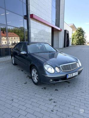 Grey Mercedes-Benz E 320 2006 in Klaipeda, with an engine capacity of 2.99 L and mileage of 379 thousand km for 2600 €, photo 4 on AUTOMOTO.COM.LV