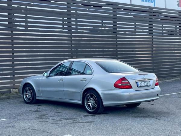 Pelēks Mercedes-Benz E 320 2006 Rīga, ar dzinēja tilpumu 3.00 L un nobraukumu 0 tūkst. km par 4000 €, foto 4 vietnē AUTOMOTO.COM.LV