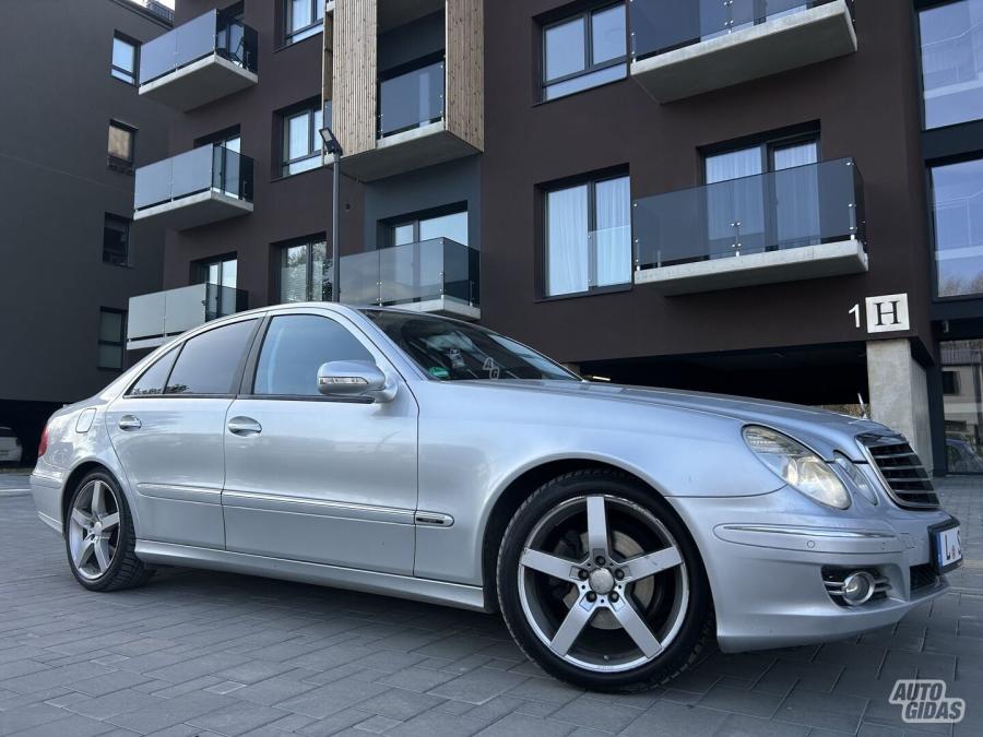Grey Mercedes-Benz E 320 2007 in Kaunas, with an engine capacity of 3.00 L and mileage of 255 thousand km for 4750 €, photo 5 on AUTOMOTO.COM.LV