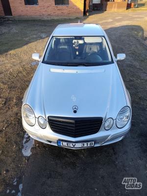 Grey Mercedes-Benz E 320 2007 in Alytus, with an engine capacity of 3.00 L and mileage of 381 thousand km for 3650 €, photo 2 on AUTOMOTO.COM.LV