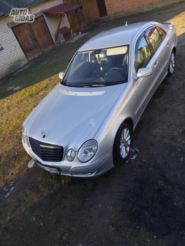 Pelēks Mercedes-Benz E 320 2007 Alīta, ar dzinēja tilpumu 3.00 L un nobraukumu 381 tūkst. km par 3650 €, foto 4 vietnē AUTOMOTO.COM.LV