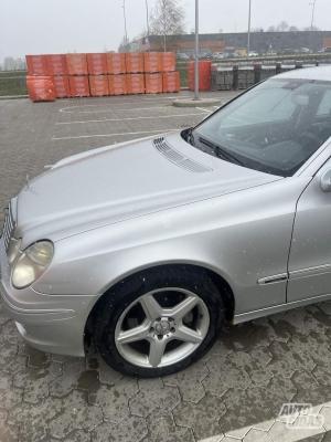 Grey Mercedes-Benz E 320 2007 in Telschi, with an engine capacity of 3.00 L and mileage of 527 thousand km for 3500 €, photo 15 on AUTOMOTO.COM.LV