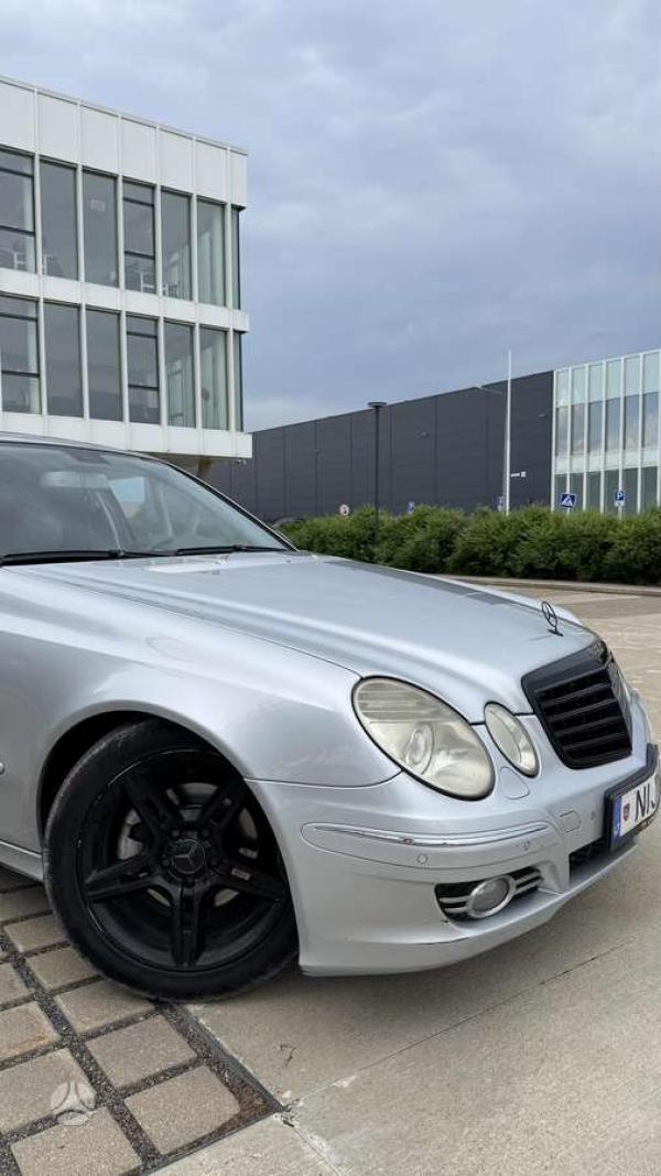 Pelēks Mercedes-Benz E 320 2007 Viļņa, ar dzinēja tilpumu 2.99 L un nobraukumu 375 tūkst. km par 5000 €, foto 2 vietnē AUTOMOTO.COM.LV
