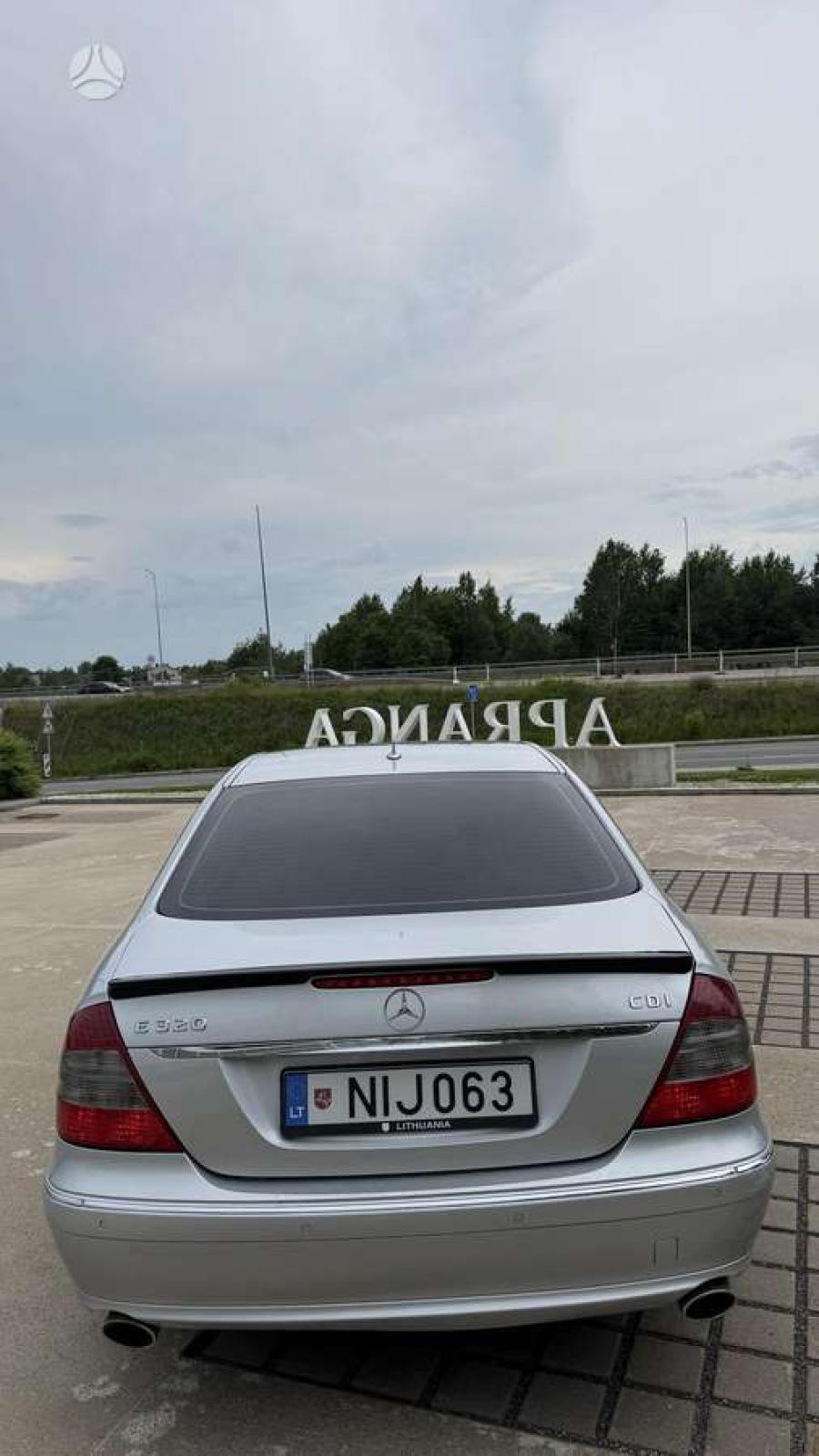 Grey Mercedes-Benz E 320 2007 in Vilnius, with an engine capacity of 2.99 L and mileage of 375 thousand km for 5000 €, photo 6 on AUTOMOTO.COM.LV