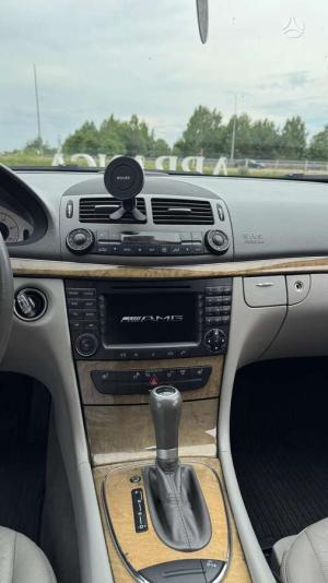 Grey Mercedes-Benz E 320 2007 in Vilnius, with an engine capacity of 2.99 L and mileage of 375 thousand km for 5000 €, photo 12 on AUTOMOTO.COM.LV