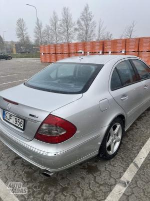 Серый Мерседес Е 320 2007 в Тельшяй, объемом двигателя 3.00 л и пробегом 527 тыс. км за 2950 €, фото 8 на AUTOMOTO.COM.LV