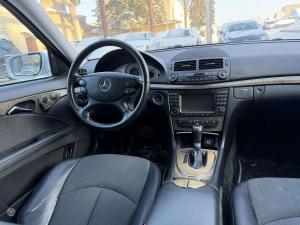 Grey Mercedes-Benz E 320 2008 in Panevezys, with an engine capacity of 2.99 L and mileage of 500 thousand km for 3100 €, photo 10 on AUTOMOTO.COM.LV