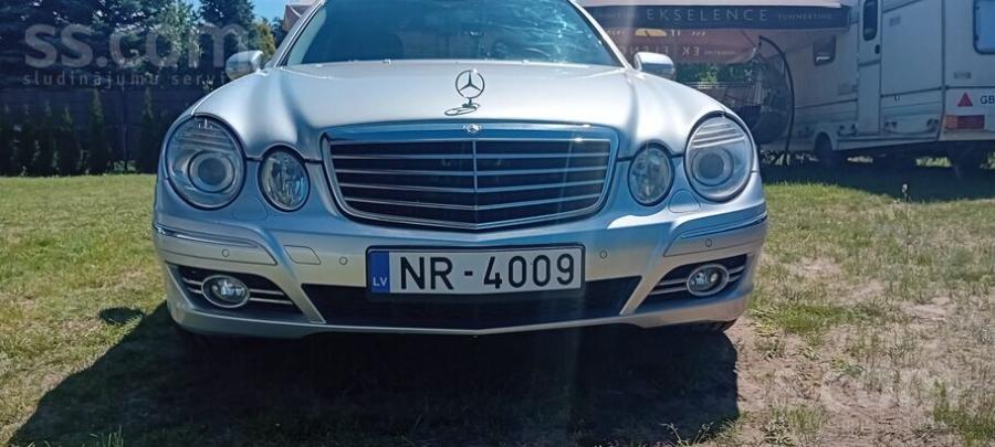 Pelēks Mercedes-Benz E 320 2009 Rīga, ar dzinēja tilpumu 3.00 L un nobraukumu 402 tūkst. km par 4650 €, foto 5 vietnē AUTOMOTO.COM.LV