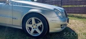 Pelēks Mercedes-Benz E 320 2009 Rīga, ar dzinēja tilpumu 3.00 L un nobraukumu 402 tūkst. km par 4650 €, foto 9 vietnē AUTOMOTO.COM.LV