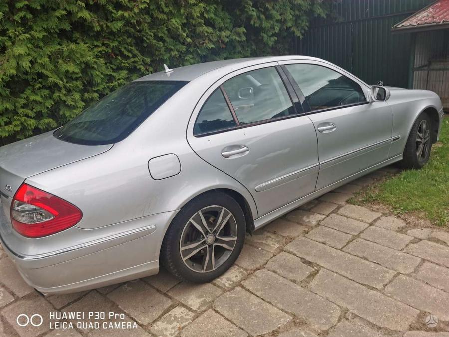 Pelēks Mercedes-Benz E 320 2009 Prienai, ar dzinēja tilpumu 2.99 L un nobraukumu 315 tūkst. km par 4150 €, foto 6 vietnē AUTOMOTO.COM.LV