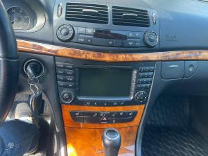 Pelēks Mercedes-Benz E 320 2009 Prienai, ar dzinēja tilpumu 2.99 L un nobraukumu 315 tūkst. km par 4150 €, foto 13 vietnē AUTOMOTO.COM.LV