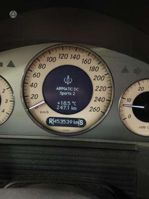 Pelēks Mercedes-Benz E 320 2003 Viļņa, ar dzinēja tilpumu 3.22 L un nobraukumu 454 tūkst. km par 1790 €, foto 7 vietnē AUTOMOTO.COM.LV