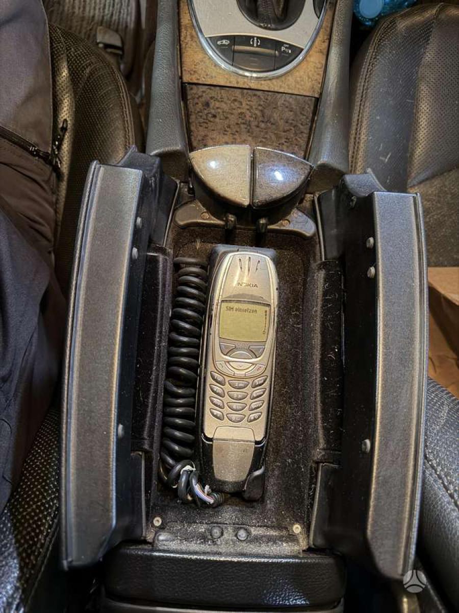 Pelēks Mercedes-Benz E 320 2003 Viļņa, ar dzinēja tilpumu 3.22 L un nobraukumu 454 tūkst. km par 1790 €, foto 21 vietnē AUTOMOTO.COM.LV