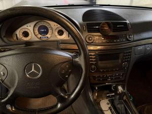 Pelēks Mercedes-Benz E 320 2003 Viļņa, ar dzinēja tilpumu 3.22 L un nobraukumu 454 tūkst. km par 1790 €, foto 22 vietnē AUTOMOTO.COM.LV