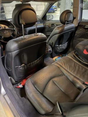 Pelēks Mercedes-Benz E 320 2003 Viļņa, ar dzinēja tilpumu 3.22 L un nobraukumu 454 tūkst. km par 1790 €, foto 25 vietnē AUTOMOTO.COM.LV