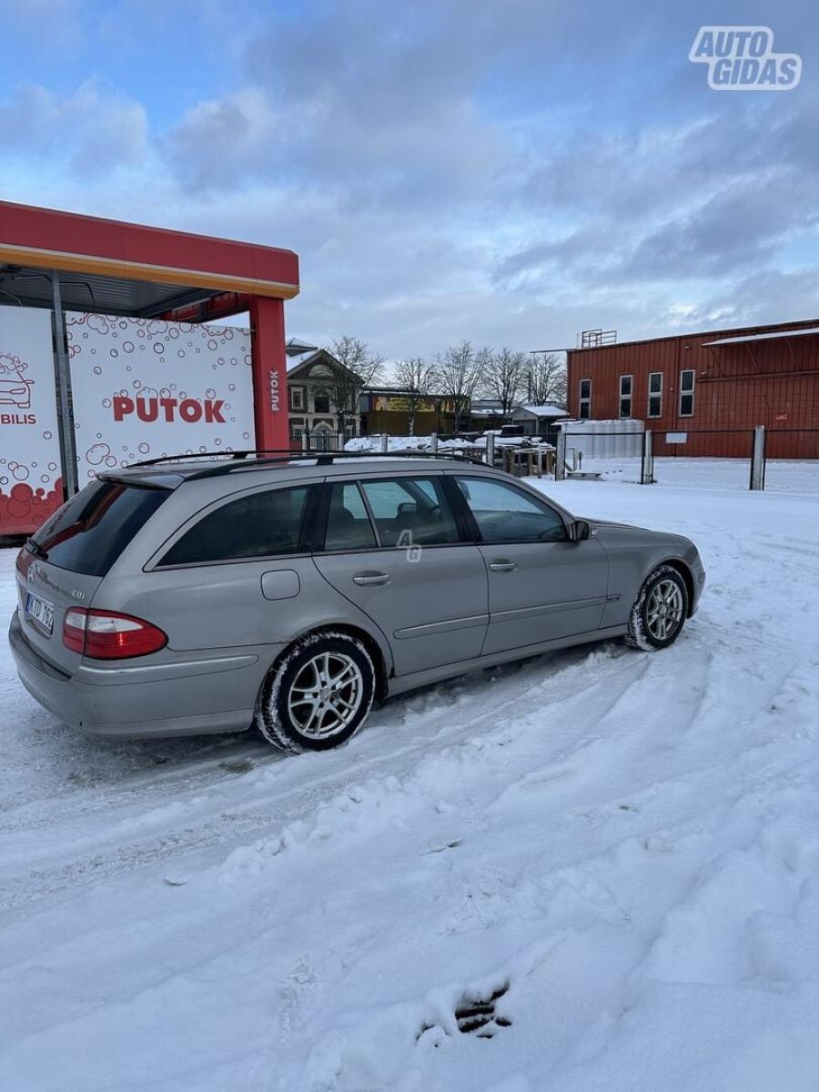 Pelēks Mercedes-Benz E 320 2004 Kauņa, ar dzinēja tilpumu 3.20 L un nobraukumu 431 tūkst. km par 2150 €, foto 1 vietnē AUTOMOTO.COM.LV