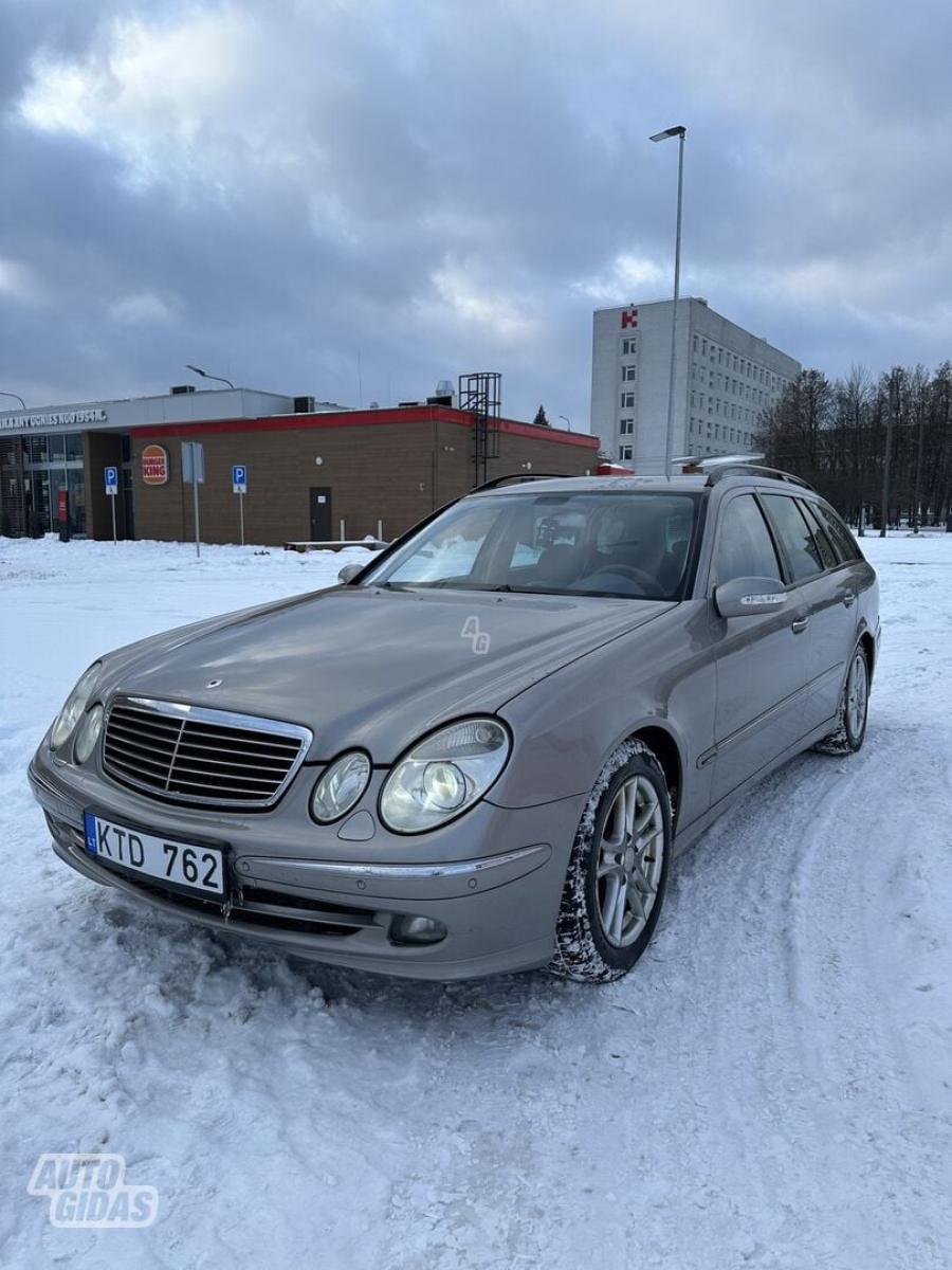 Pelēks Mercedes-Benz E 320 2004 Kauņa, ar dzinēja tilpumu 3.20 L un nobraukumu 431 tūkst. km par 2150 €, foto 2 vietnē AUTOMOTO.COM.LV