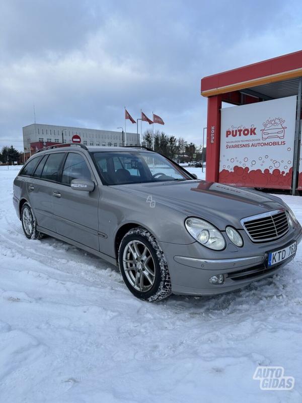 Grey Mercedes-Benz E 320 2004 in Kaunas, with an engine capacity of 3.20 L and mileage of 431 thousand km for 2150 €, photo 3 on AUTOMOTO.COM.LV