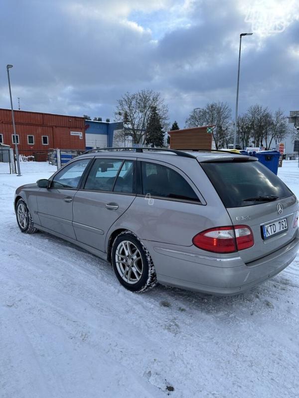 Grey Mercedes-Benz E 320 2004 in Kaunas, with an engine capacity of 3.20 L and mileage of 431 thousand km for 2150 €, photo 6 on AUTOMOTO.COM.LV