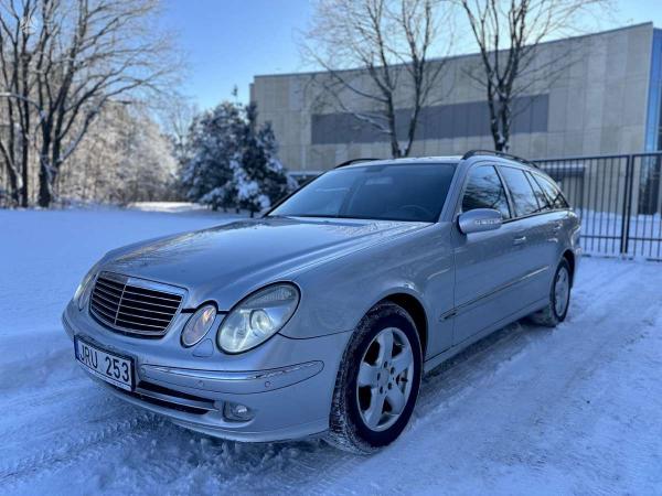 Grey Mercedes-Benz E 320 2004 in Vilnius, with an engine capacity of 3.22 L and mileage of 385 thousand km for 2200 €, photo 1 on AUTOMOTO.COM.LV