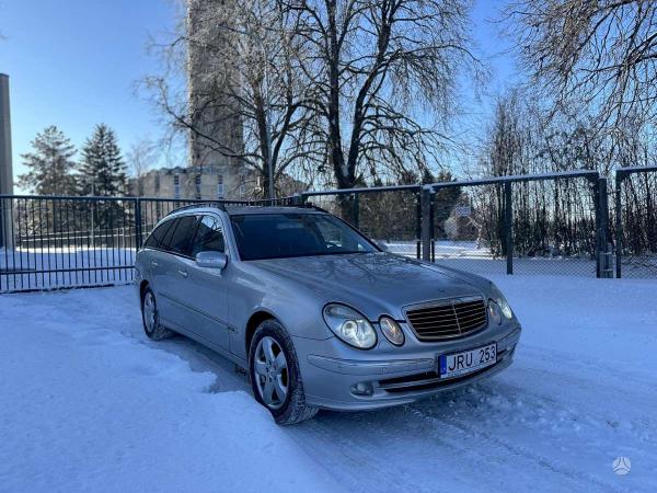 Grey Mercedes-Benz E 320 2004 in Vilnius, with an engine capacity of 3.22 L and mileage of 385 thousand km for 2200 €, photo 3 on AUTOMOTO.COM.LV