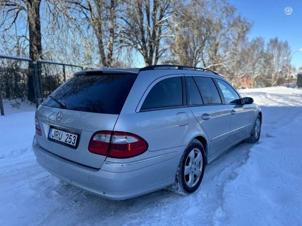 Grey Mercedes-Benz E 320 2004 in Vilnius, with an engine capacity of 3.22 L and mileage of 385 thousand km for 2200 €, photo 5 on AUTOMOTO.COM.LV