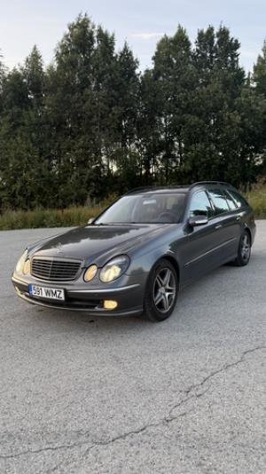 Grey Mercedes-Benz E 320 2004 in Tallinn, with an engine capacity of 0.00 L and mileage of 476 thousand km for 2900 €, photo 4 on AUTOMOTO.COM.LV